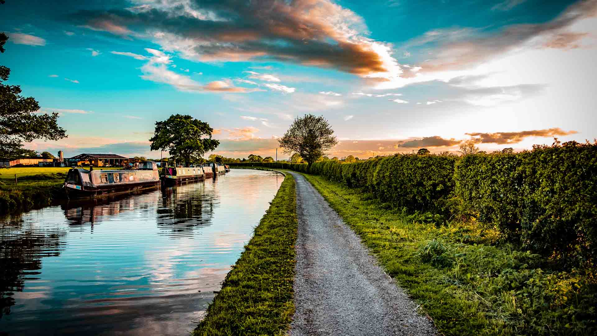 Discover the UK’s Best Canals | Top 10 Scenic Canals