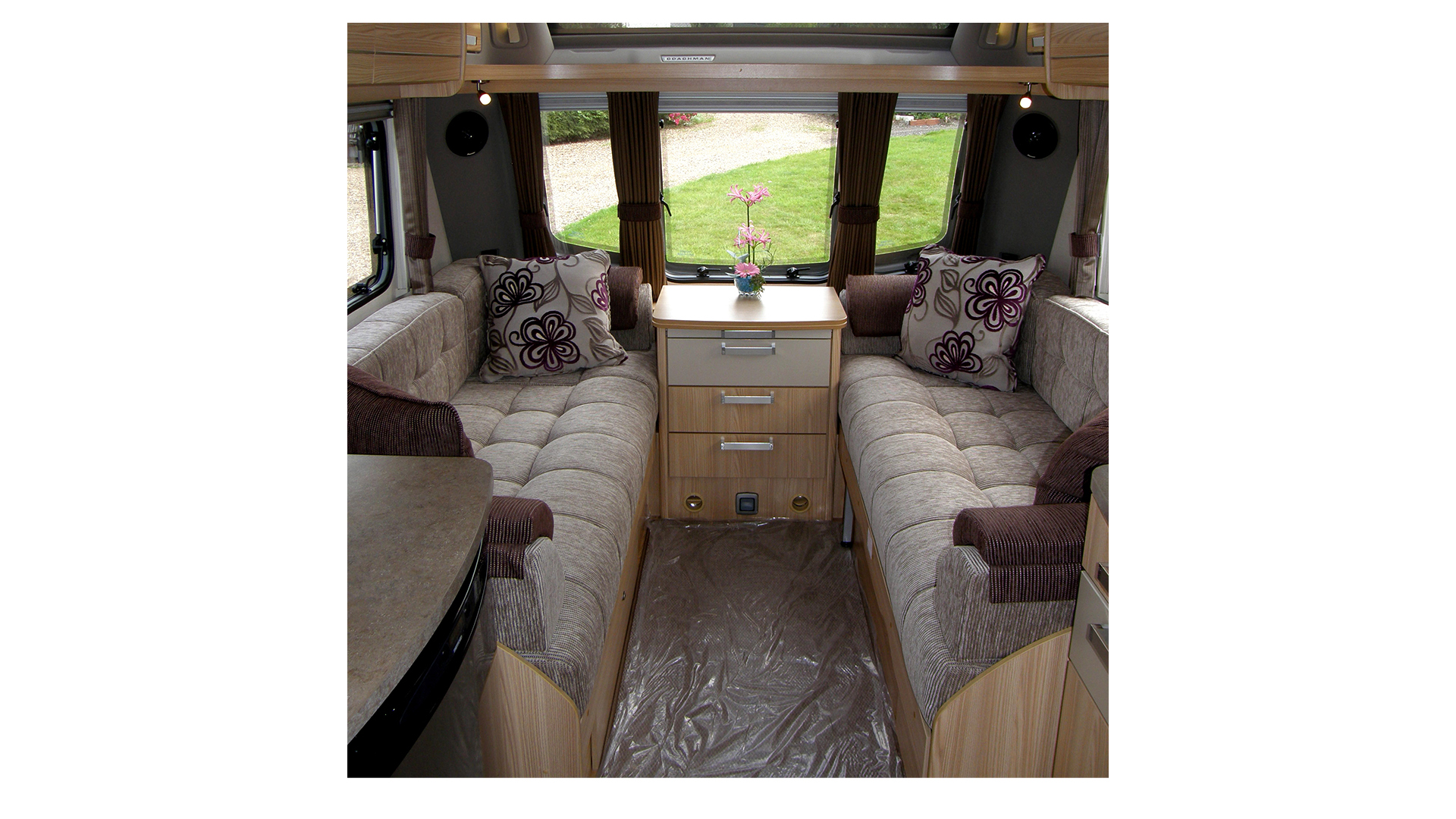 A Guide to Buying a Caravan - The Camping and Caravanning Club