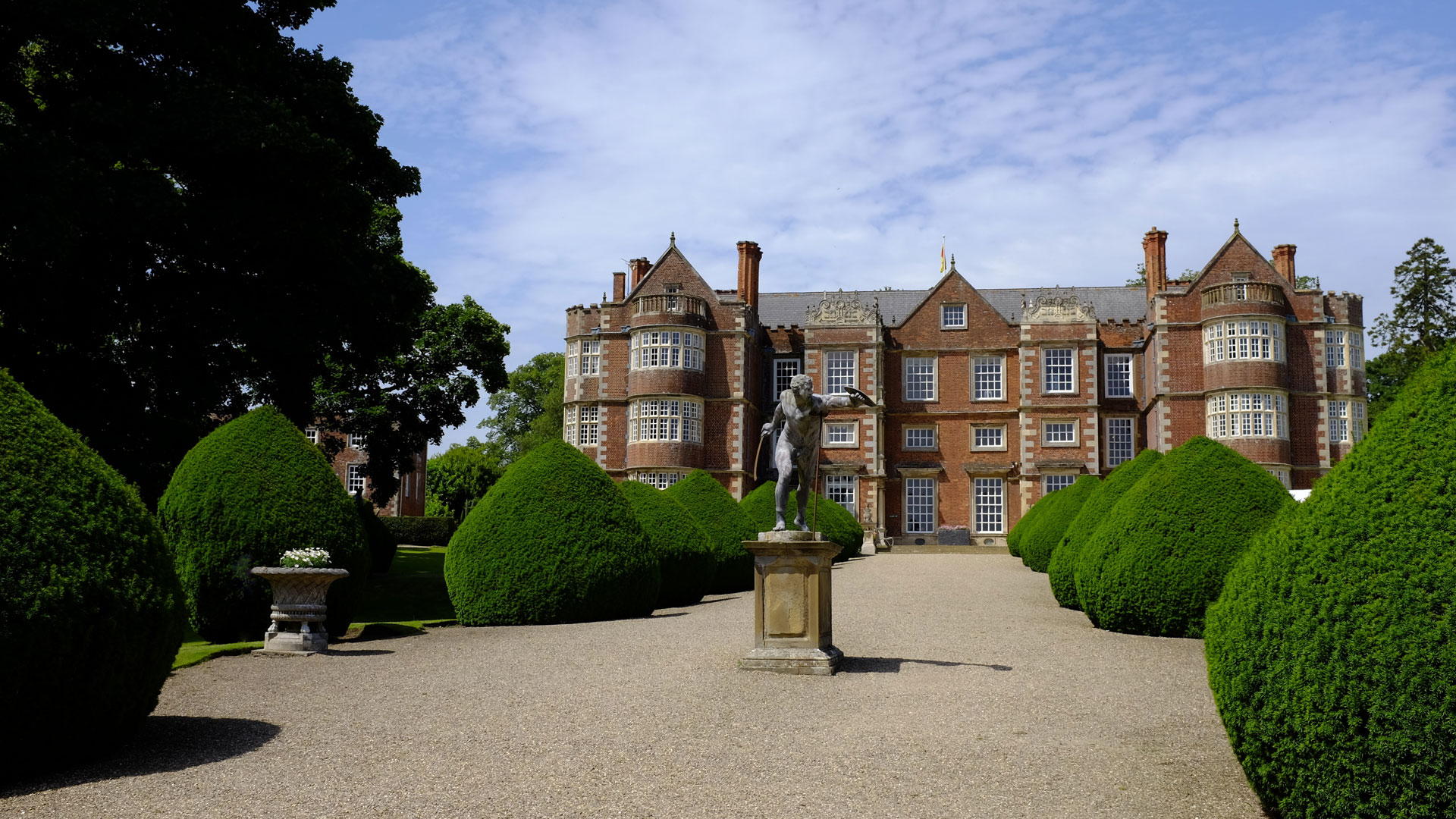 Are Dogs Allowed At Burton Agnes Hall