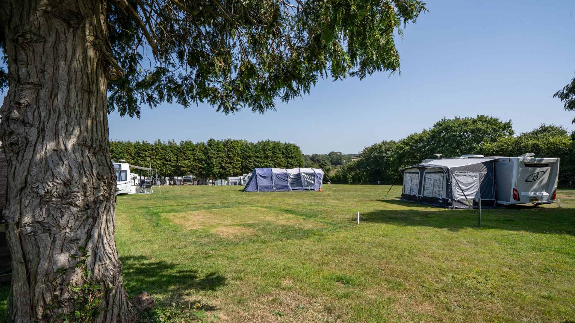 California Cross Campsite - Camping and Caravanning Club Site