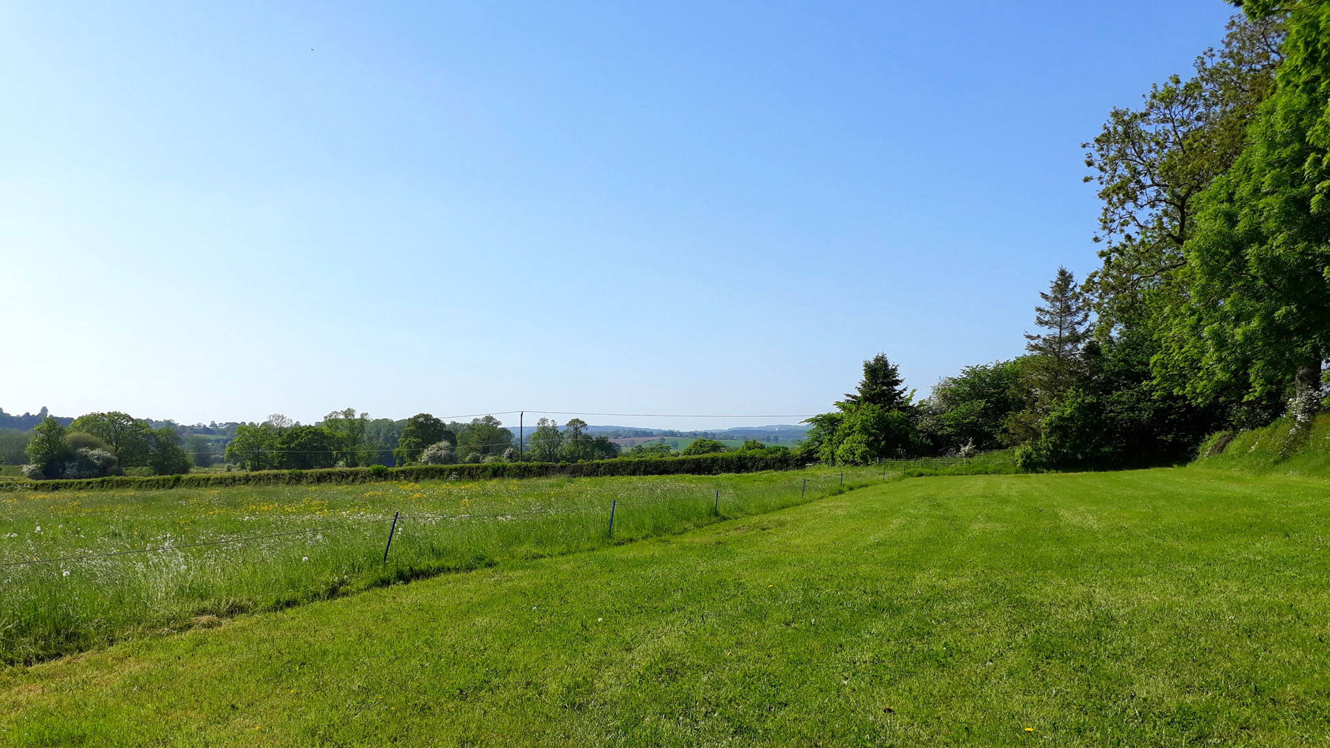Ashbourne - Shields Lane Farm - The Camping and Caravanning Club