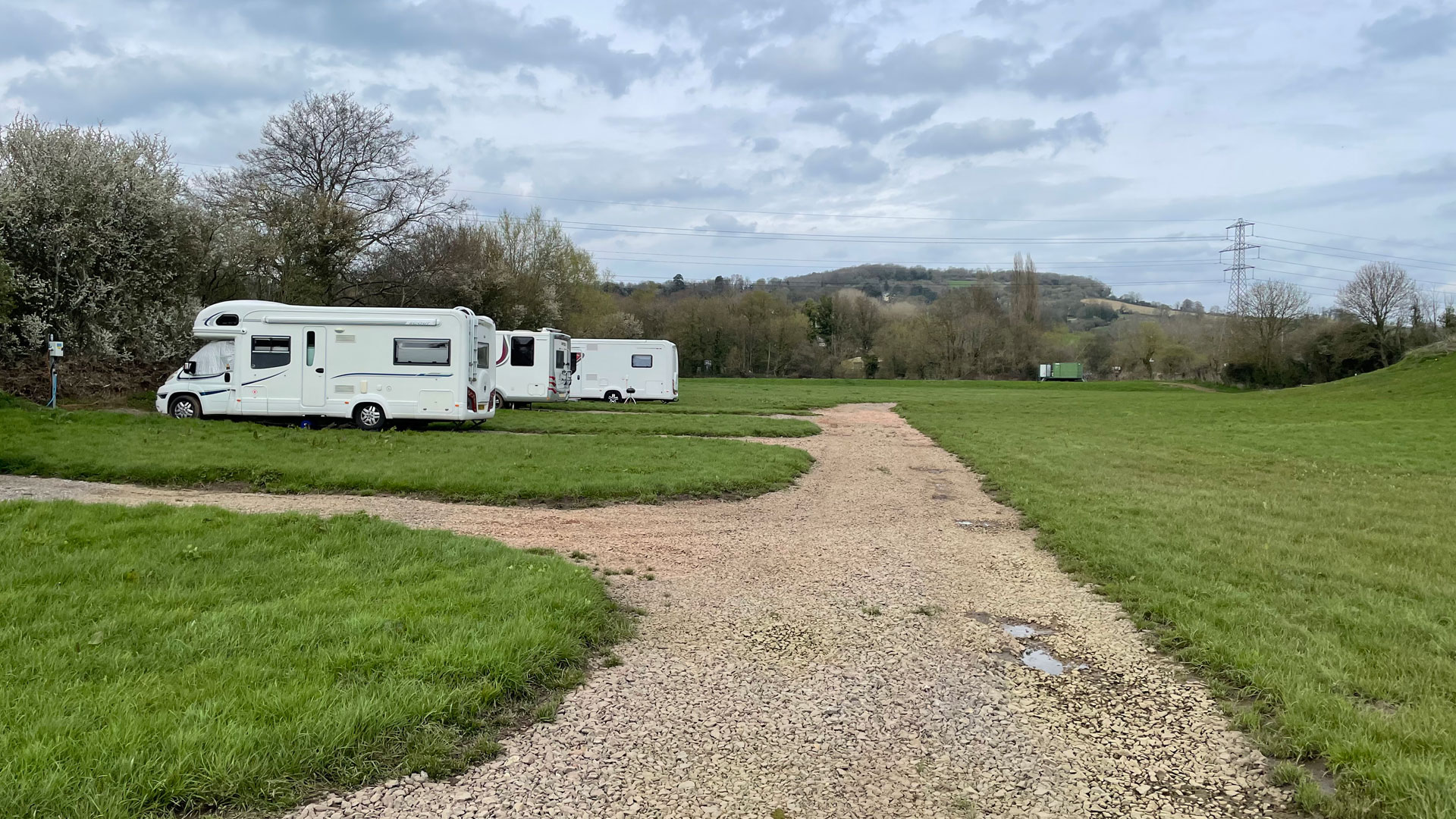 Bath - Riverside Farm - The Camping and Caravanning Club