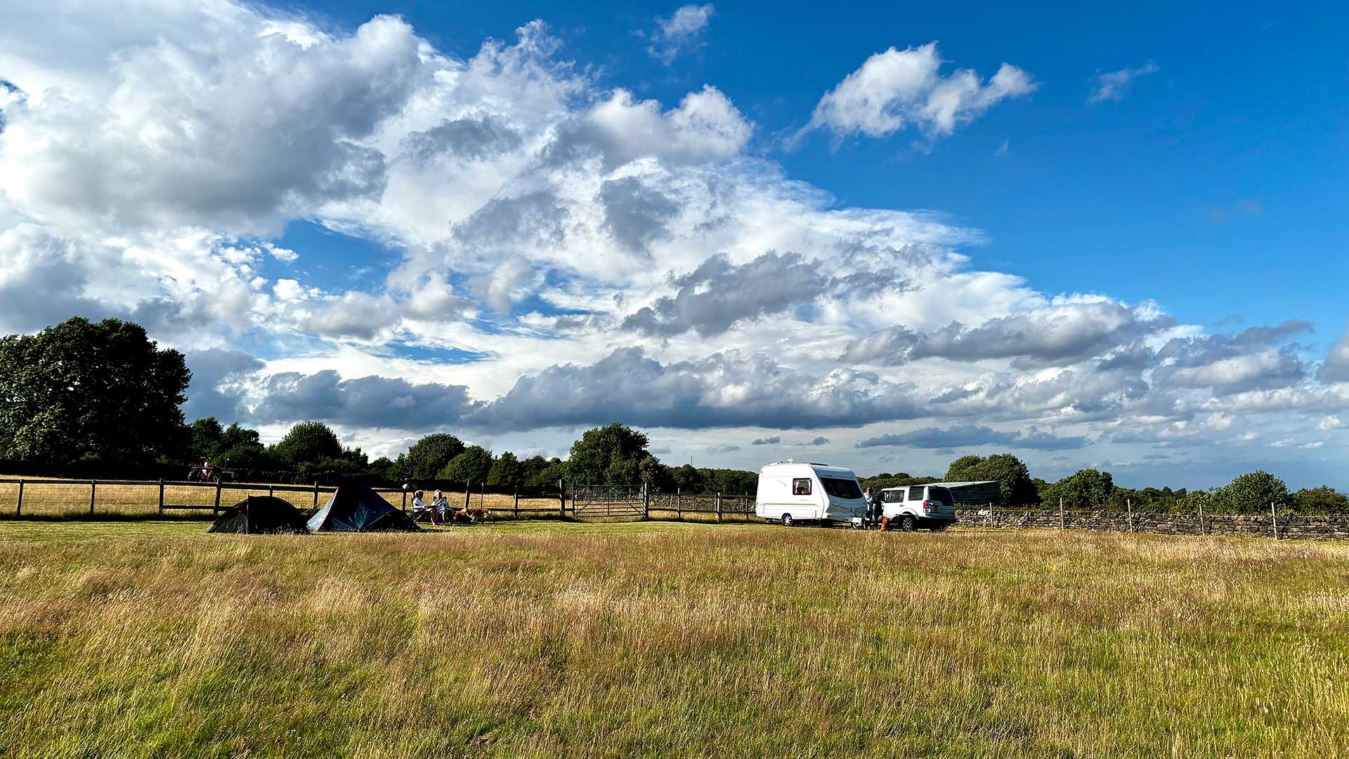 Sheffield - Barley Cottage Camping - The Camping and Caravanning Club