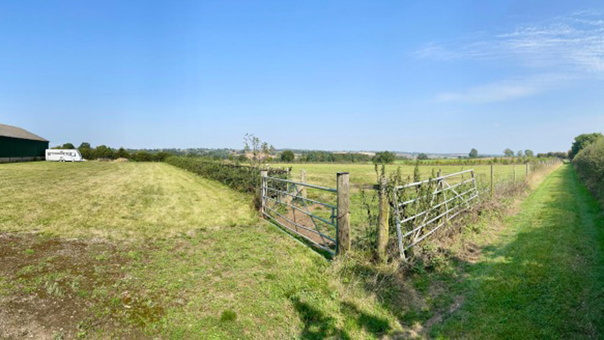 West Haddon - Torkington Farm - The Camping and Caravanning Club